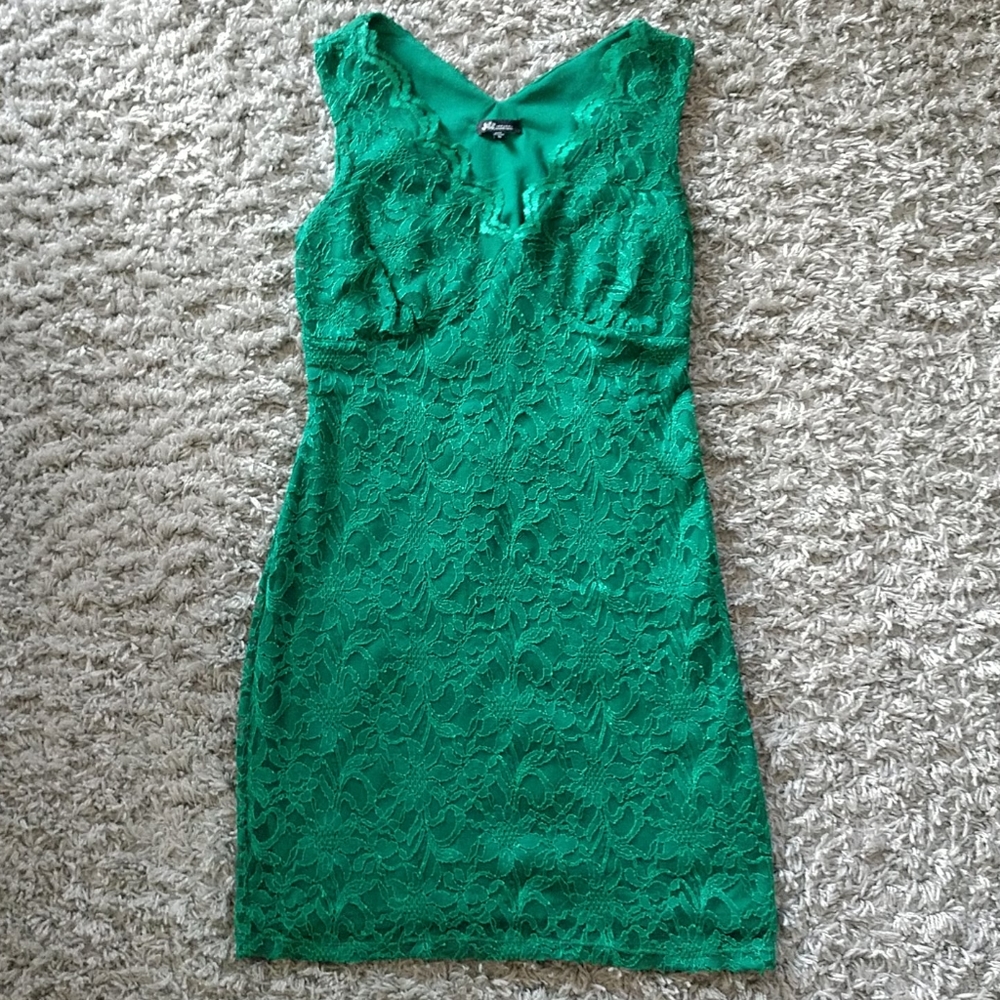 Emerald Green Jump Lace Dress - Gem